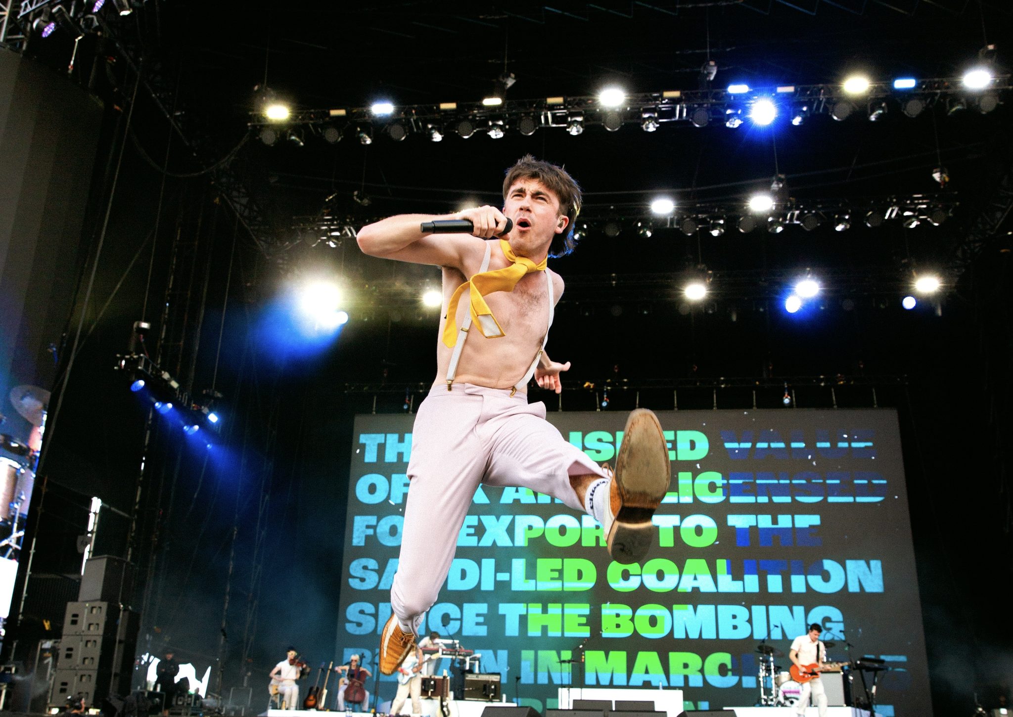 Review Declan Mckenna What Happened To The Beach Northern Chorus